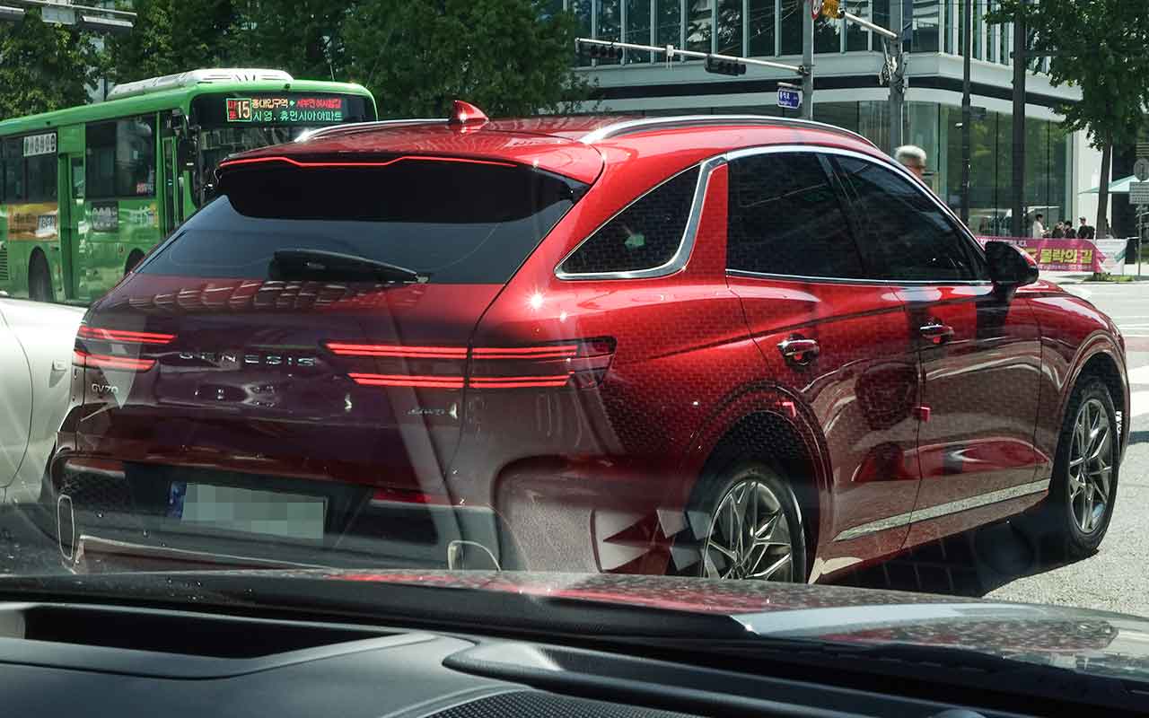 "신형 GV70 전기차 출격 준비 완료" 주행거리 400km 거뜬